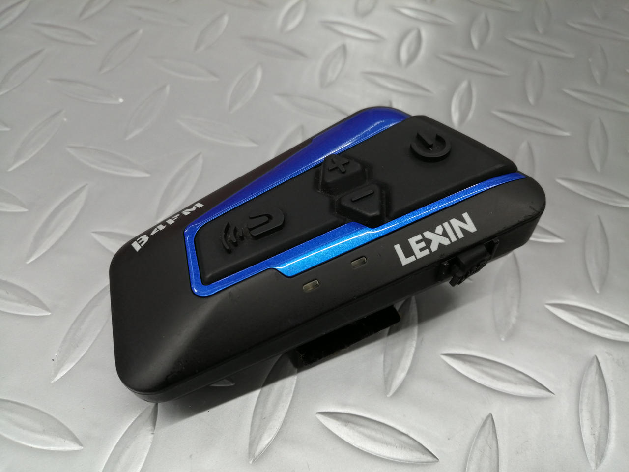 LEXIN|10人同時通話 防水 インカム 音楽共有 Bluetooth|HARDOFFオフモール（オフモ）|1050040000048036
