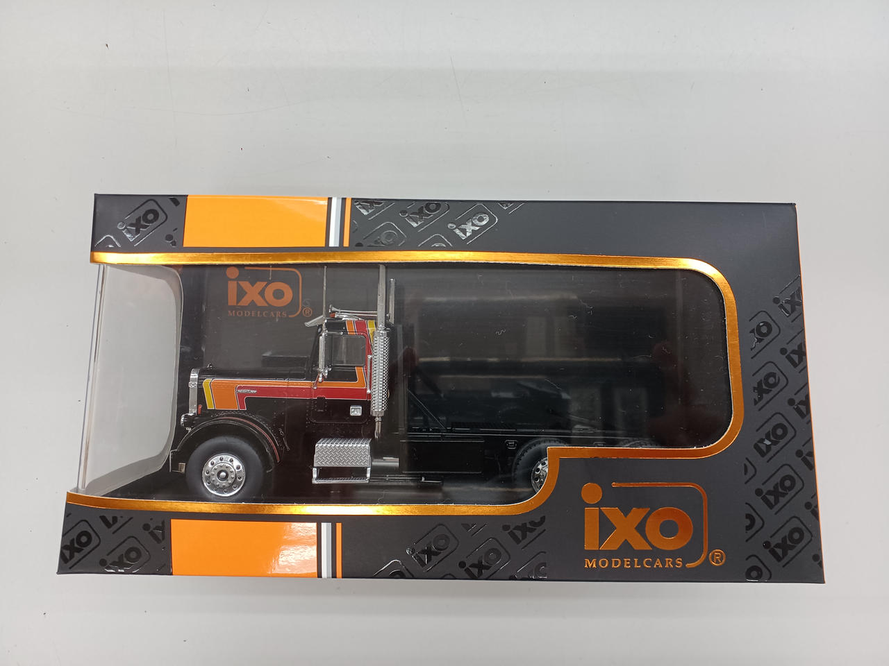 IXO MODELCARS|FREIGHTLINER FLC 120 64 T|HARDOFFオフモール（オフモ）|2031390000105347